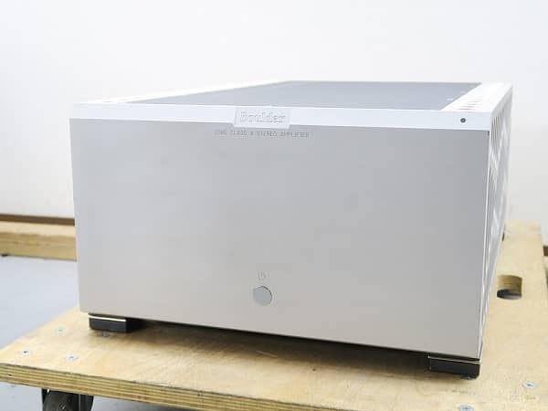 Boulder 2060 Legendary Handcrafted Amplifiers Original | Deal Home Audio